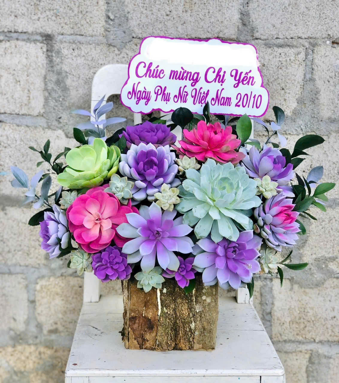 Giỏ Hoa Sen Đá - Tìm hiều ý nghĩa và đặc điểm Sen Đá